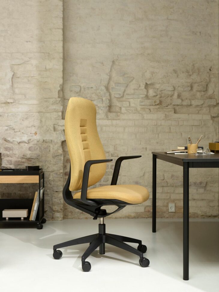 Senator’s New FreeFlow Task Chair Introduces Auto-Adaptec® and Fin-Tec ...